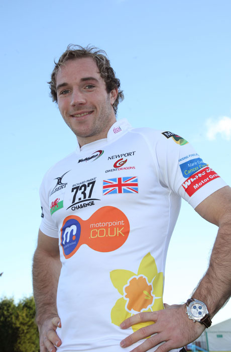 Richard Parks' 737 Challenge - Photo Galleries - Charity Match